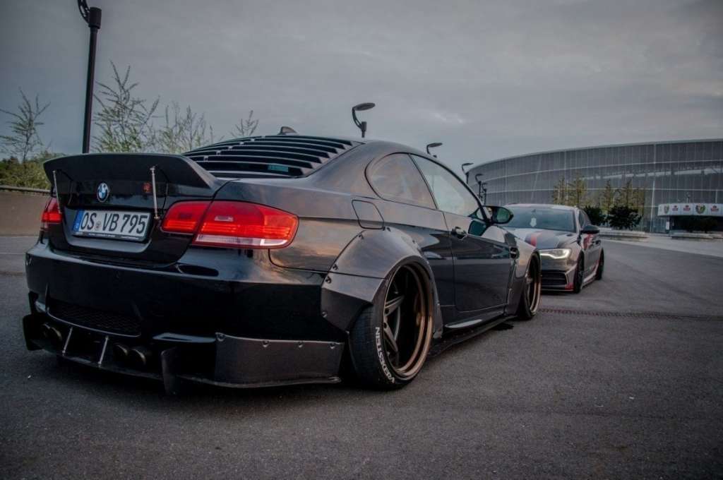 BMW M3 E92 Maxton Ducktail spoileri - UGM